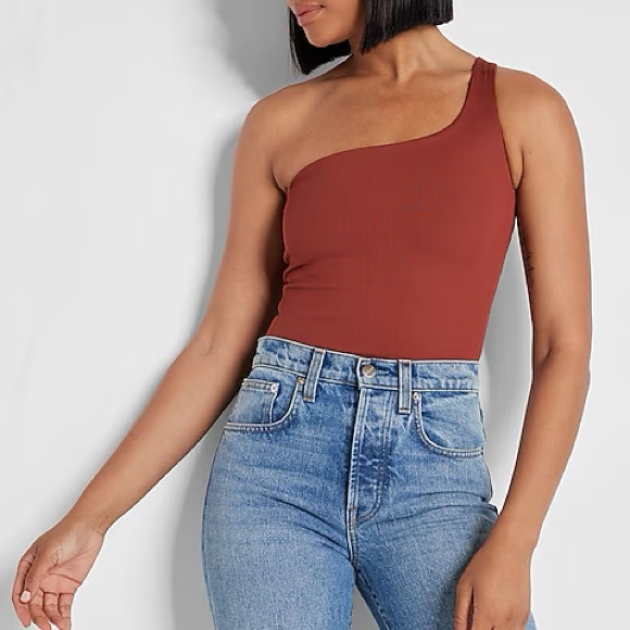 Express | Tops | Nwt Express Body Contour Ribbed One Shoulder Cropped ...